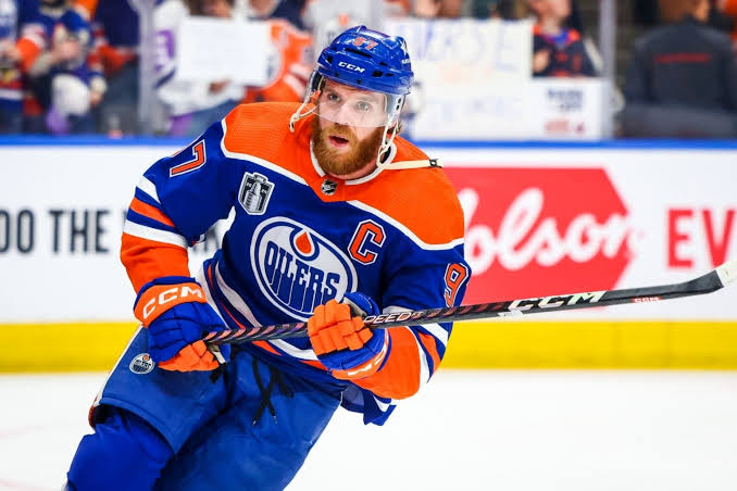 DEAL COMPLETED: Maple Leafs sign Connor McDavid to three...